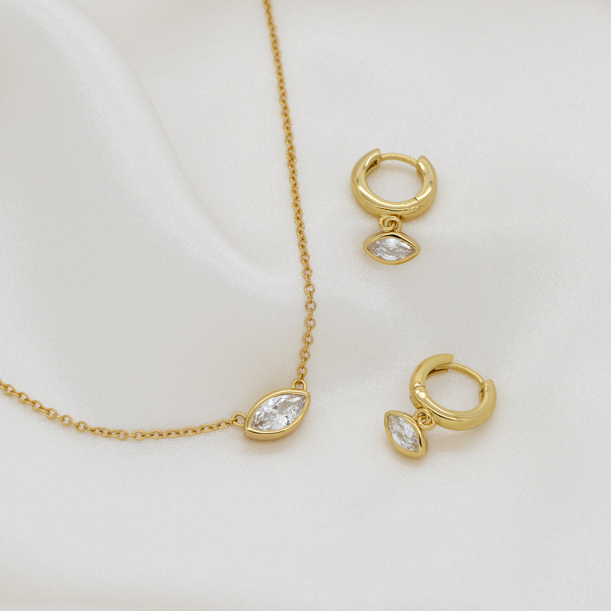 Au 79 Cairo Necklace and Cairo Drop Huggie Set – Au 79 Jewelry